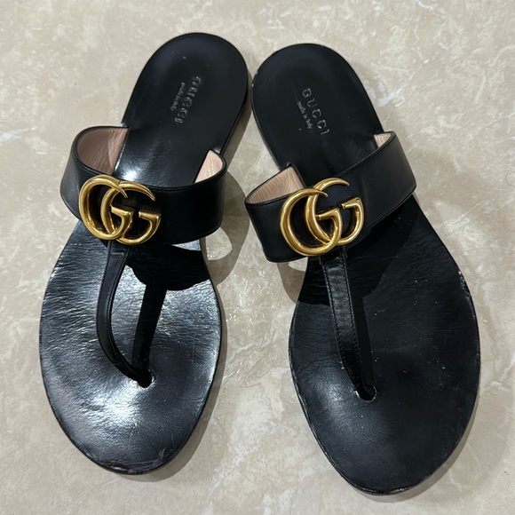 Gucci | Shoes | Gucci Double G Marmont Leather Thong Sandals Size 75 ...